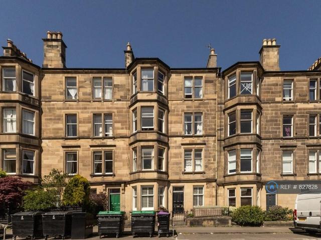 Strathearn Road, Edinburgh, EH9 3 bed flat to rent £2,700 pcm £623 pw
