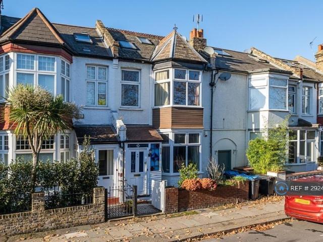 Strathearn Road, London, SW19 4 bed terraced house to rent £4,950 pcm £1,142 pw