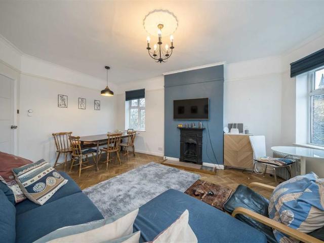 Stratheden Parade, Blackheath SE3, 2 bed flat to rent, £1,750 pcm | PrimeLocation