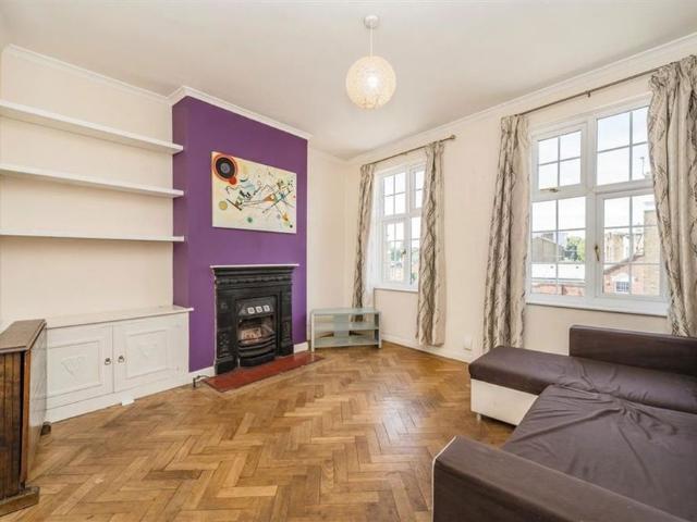 Stratheden Parade, SE3, London
