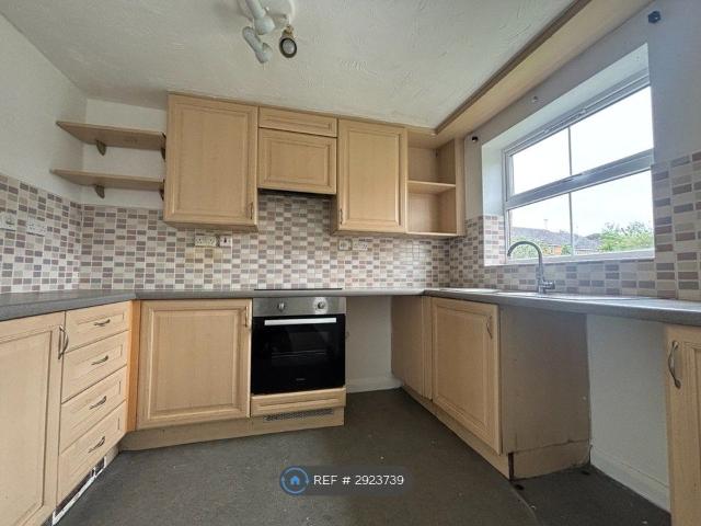 Strathern Road, Leicester LE3, 2 bed flat to rent, £1,150 pcm | PrimeLocation
