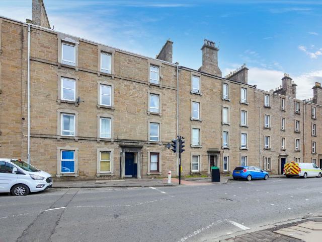 Strathmartine Road, Dundee DD3, 1 bed flat to rent, £600 pcm | PrimeLocation