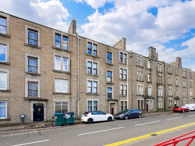 Strathmore Avenue, Coldside, Dundee DD3, 1 bed flat to rent, £660 pcm | PrimeLocation