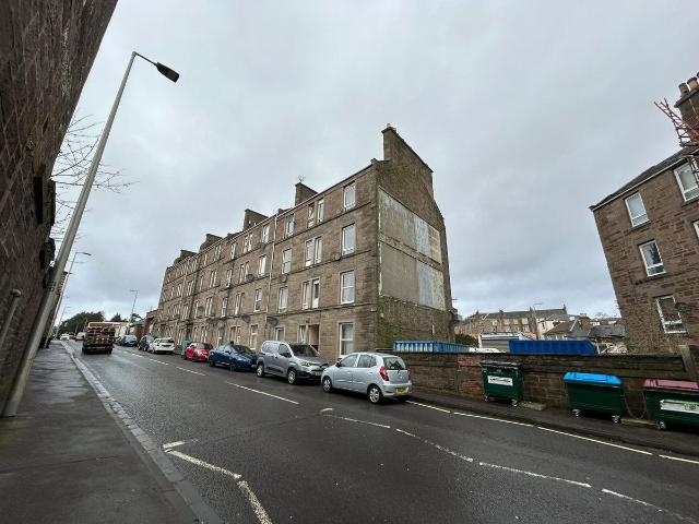 Strathmore Avenue, Dundee DD3, 1 bed flat to rent, £550 pcm | PrimeLocation