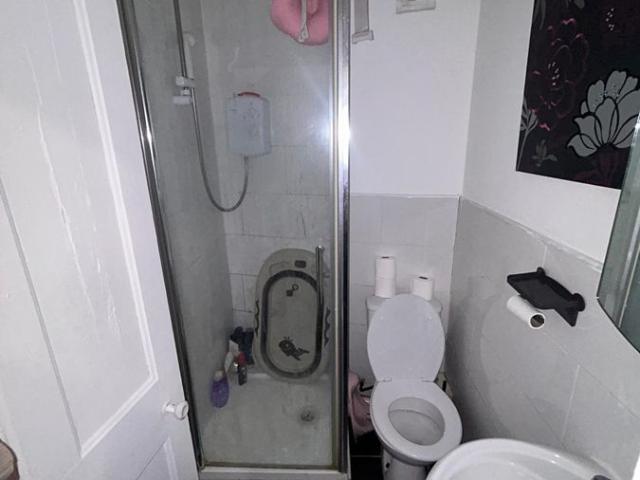Strathmore Avenue, Luton LU1, Room to rent, £1,050 pcm | PrimeLocation