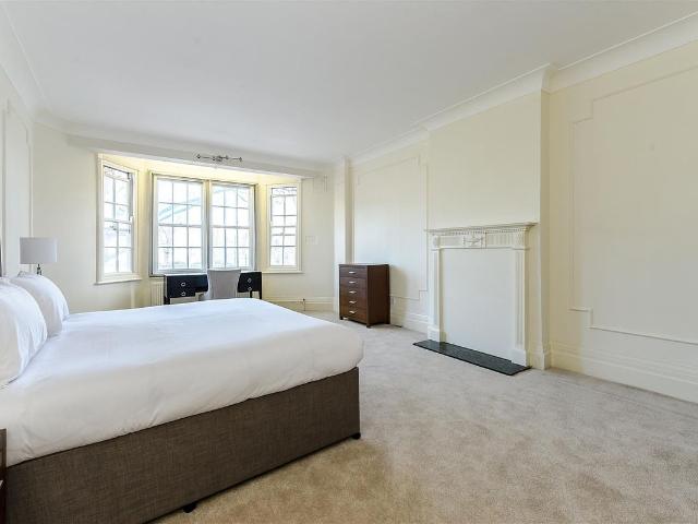 Strathmore Court, London NW8, 5 bed flat to rent, £8,168 pcm | PrimeLocation
