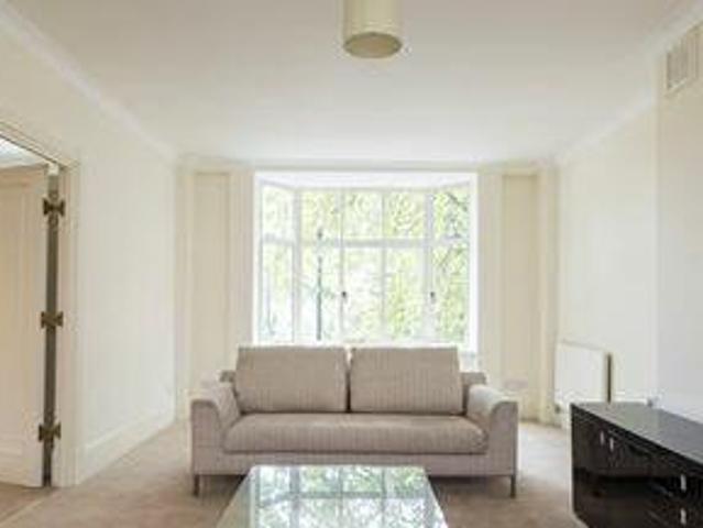 Strathmore Court, Park Road, 4 Bedroom Flat