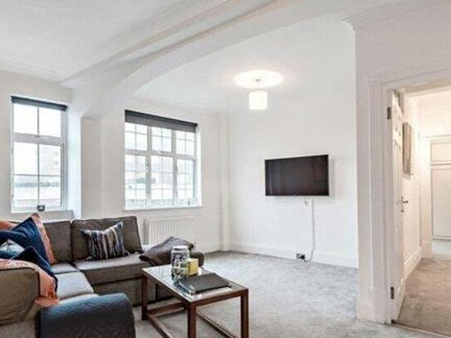 Strathmore Court, Park Road, 2 Bedroom Flat