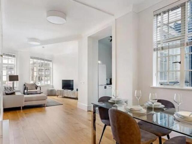 Strathmore Court, Park Road, 2 Bedroom Flat