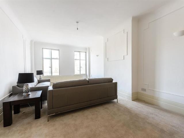 Strathmore Court, Park Road, London