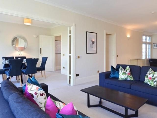 Strathmore Court, Park Road, London NW8, 5 bed flat to rent, £9,512 pcm | PrimeLocation