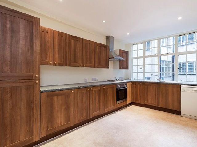 Strathmore Court, Park Road, St Johns Wood, London NW8, 5 bed flat to rent, £10,608 pcm | PrimeLocation