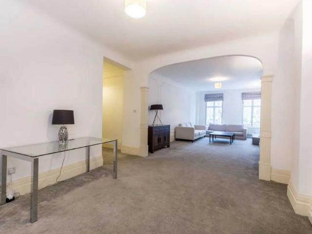 Strathmore Court, St John’s Wood, NW8