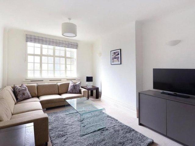 Strathmore Court, St John's Wood NW8 5 bed apartment to rent £7,410 pcm £1,710 pw