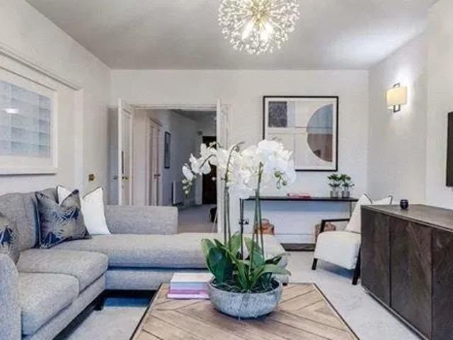 Tariq Halal, 10 Lodge Road, London, NW8 7HY, United Kingdom | 4 bed apartment for rent #133644885 | Rentberry