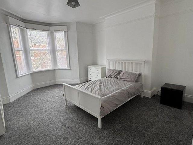 Strathmore Crescent, Newcastle Upon Tyne NE4, Room to rent, £450 pcm | PrimeLocation