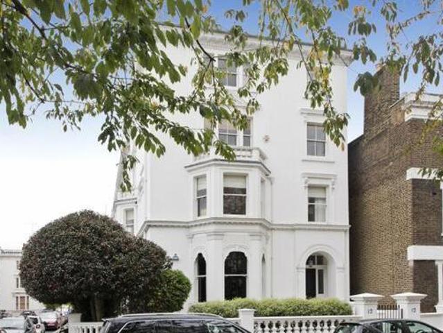 Strathmore Gardens, Kensington, 3 Bedroom Apartment