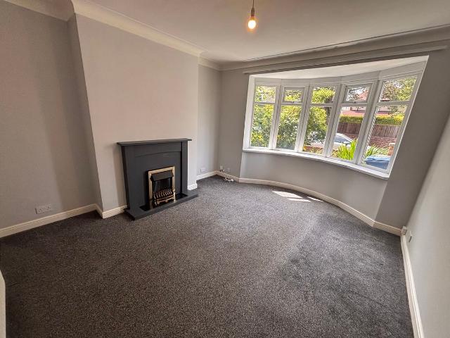 Strathmore Road, Gosforth, Newcastle Upon Tyne NE3, 2 bed flat to rent, £825 pcm | PrimeLocation