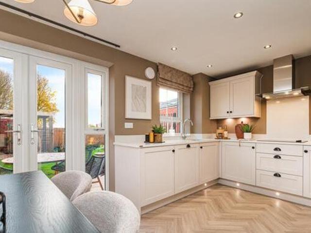 Stratton on the fosse, White Post, Midsomer Norton, 4 Bedroom Detached