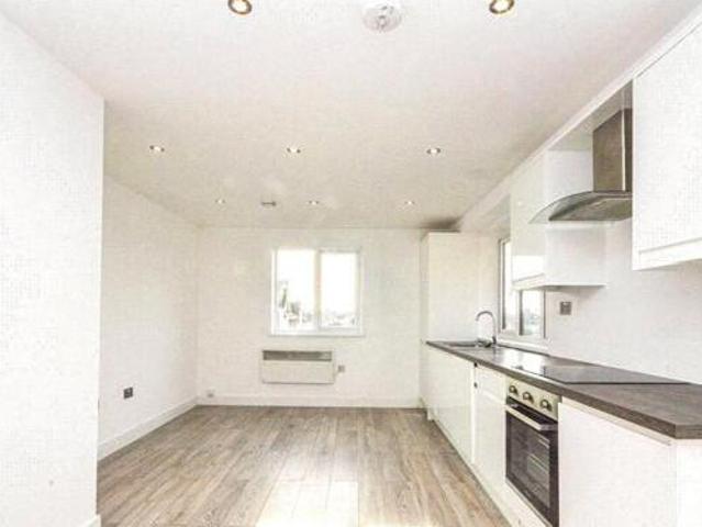 Stratton Road, Coach Builders House, Town Centre, 2 Bedroom Apartment