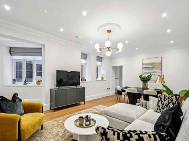 Stratton Street, Shepherd Market, 2 Bedroom Terraced