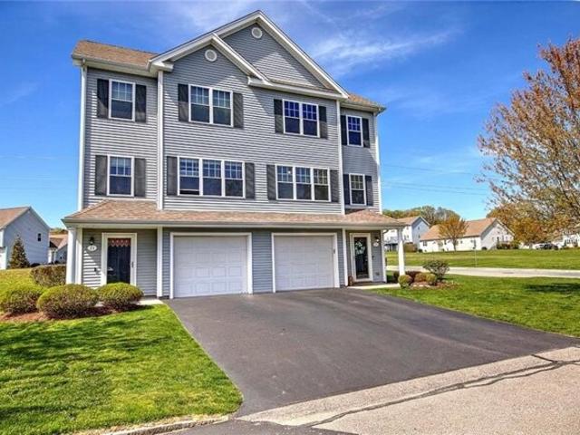 Stream View Dr, Cumberland, Home For Sale