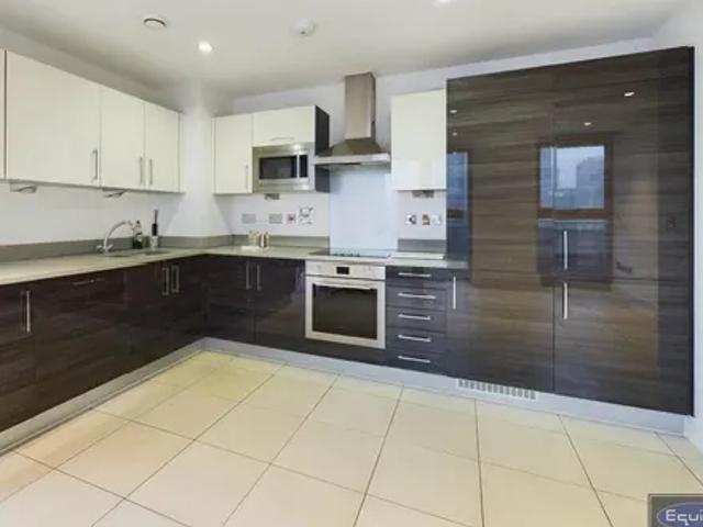 Streamlight Tower, 9 Blackwall Way, London, E14 9DW, United Kingdom | 2 bed apartment for rent #140801439 | Rentberry