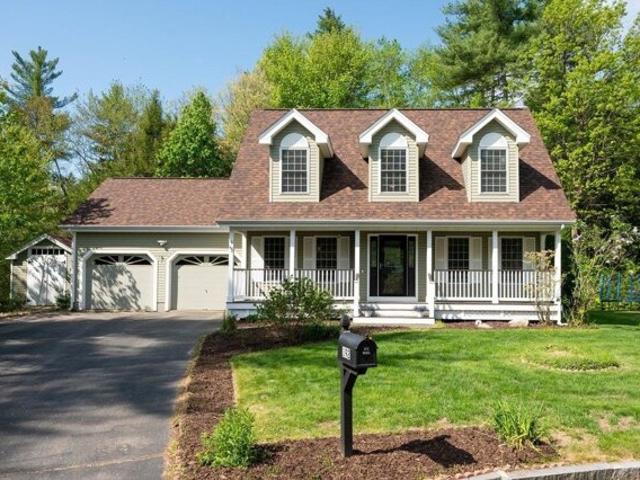 Streamside Dr, Manchester, Home For Sale