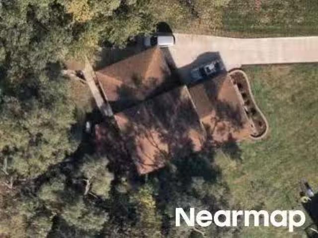 Streamside Dr