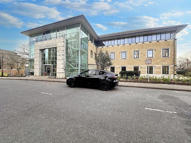 Streamside House, Cowley Business Park UB8, 1 bed property to rent, £1,400 pcm | PrimeLocation