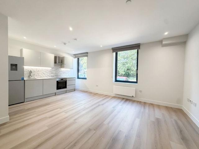 Streamside House, Cowley Business Park UB8, Studio to rent, £1,375 pcm | PrimeLocation