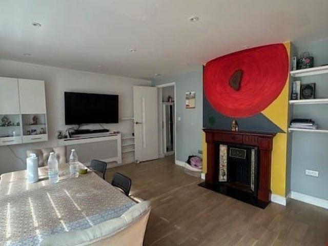Streatham High Road, London SW16, 3 bed flat to rent, £2,400 pcm | PrimeLocation