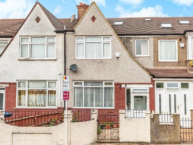 Streatham Road, Mitcham CR4, 4 bed terraced house to rent, £2,900 pcm | PrimeLocation