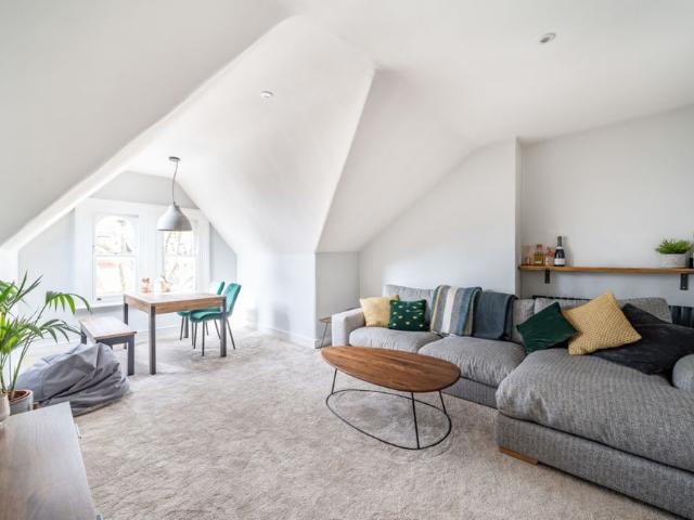 Streathbourne Road, London, SW17