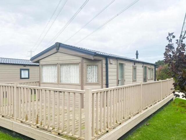 Street Lane, Bubwith, 2 Bedroom Lodge