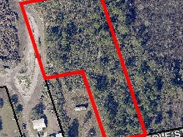 Street, Mims, FL 32754