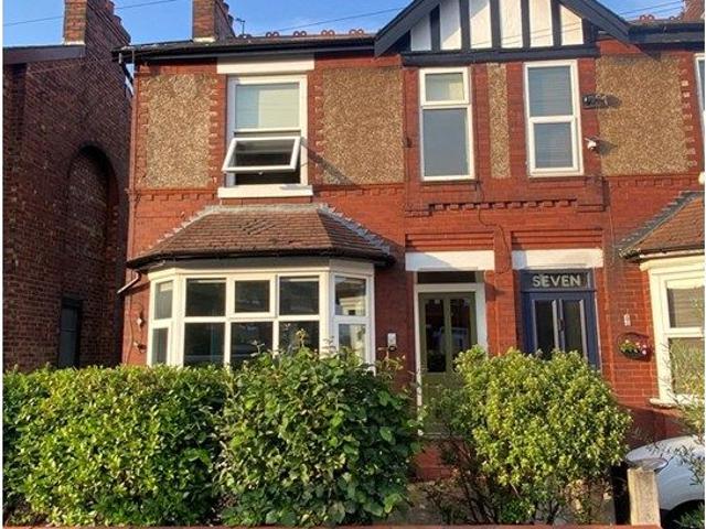 Stretford, Manchester M32, 1 bed flat to rent, £1,100 pcm | PrimeLocation