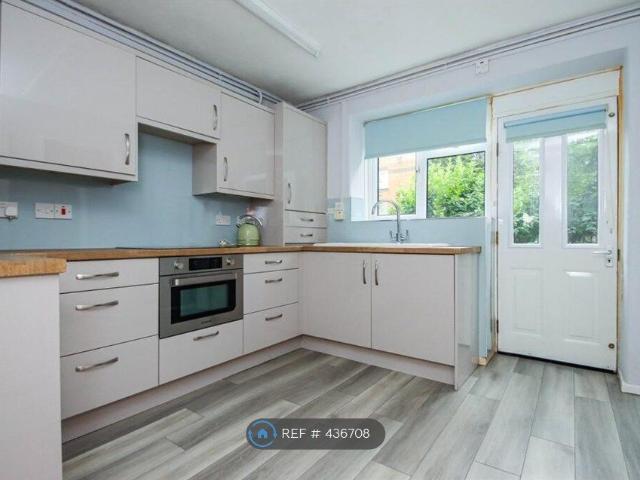 Stretford, Manchester M32, 1 bed flat to rent, £950 pcm | PrimeLocation
