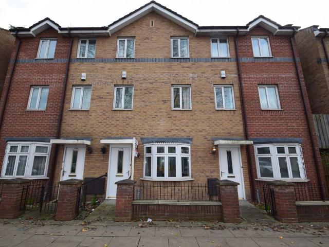 Stretford Road, Hulme, Manchester. M15, Room to rent, £675 pcm | PrimeLocation