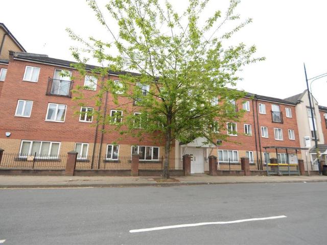 Stretford Road, Manchester M15 2 bed flat to rent £1,150 pcm £265 pw