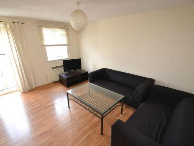 Stretford Rd, Hulme, Manchester, M15
