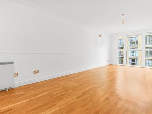 Stretton Mansions, Glaisher Street. 2 bed flat to rent £2,550 pcm £588 pw