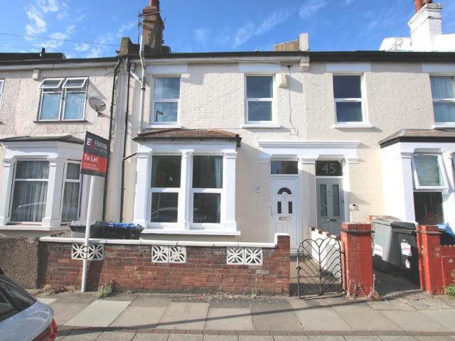Strode Road, Willesden 5 bed terraced house to rent £4,500 pcm £1,038 pw