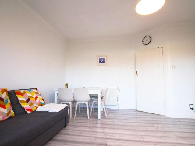 Stronvar Drive, Scotstounhill, Glasgow