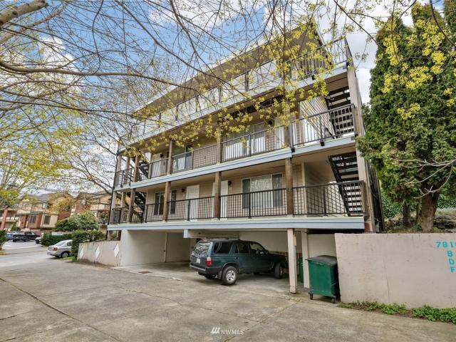 Stroud Apartments