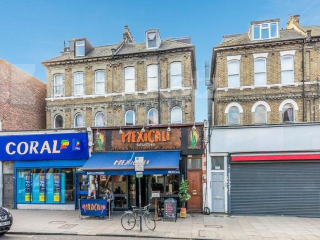 Stroud Green Road, Finsbury Park N4, 2 bed flat to rent, £1,928 pcm | PrimeLocation
