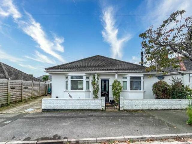 Stroud Park Avenue, Christchurch, 3 Bedroom Bungalow