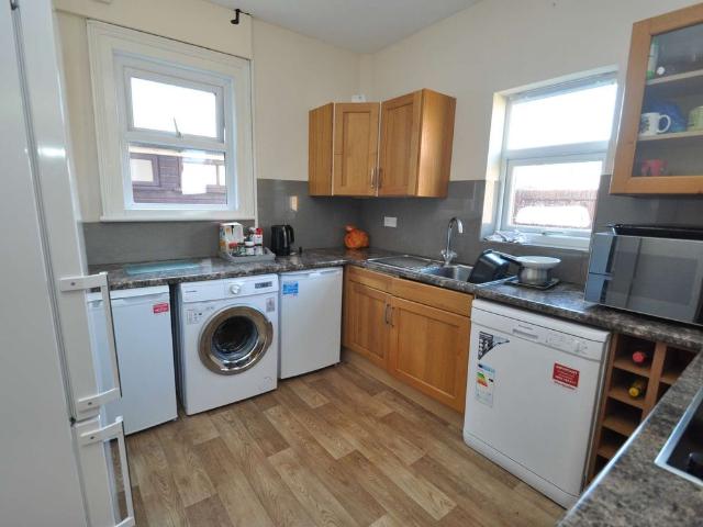 Stroud Road Room 7