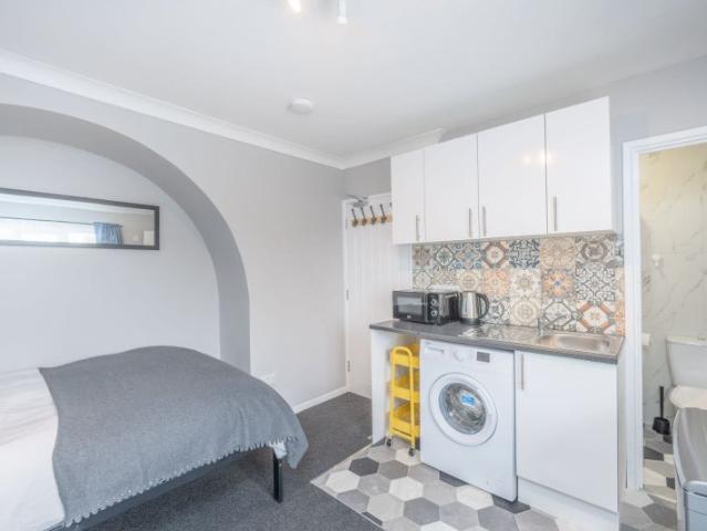STS4 Studio Room at Cherry Hinton