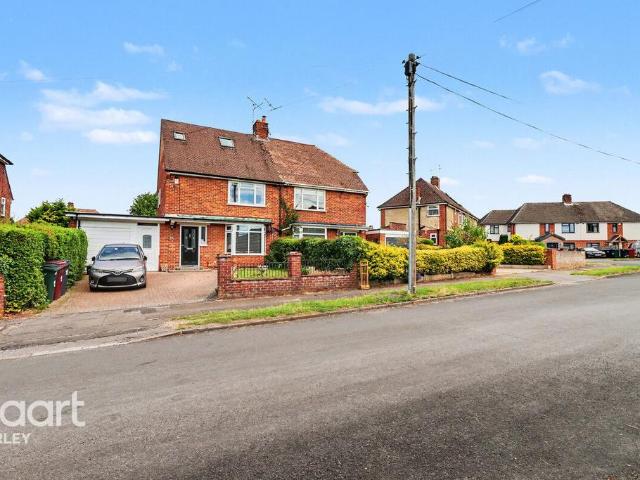 Stuart Close, READING 3 bed semi detached house to rent £2,395 pcm £553 pw